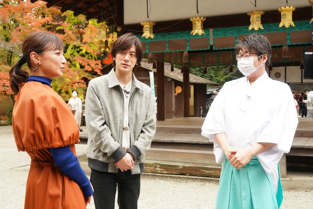 画像・写真 | “午年”DAIGO、年末のビッグレースへ念入りにお参り 望月理恵アナと京都旅 5枚目 | ORICON NEWS