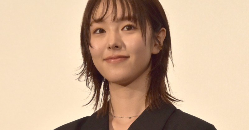 唐田えりか、映画初主演の空気階段・水川に「さすが芸人さん」 | ORICON NEWS